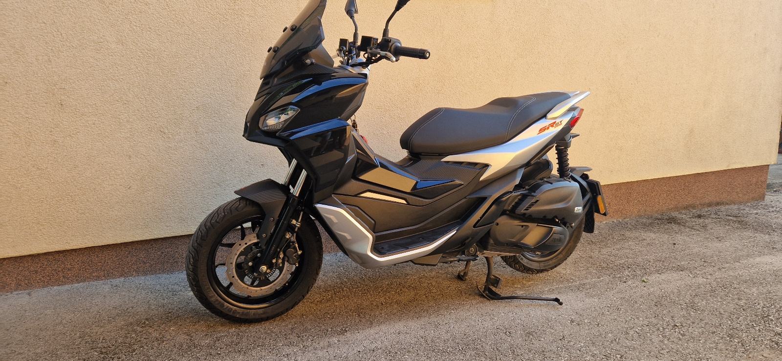 Aprilia SR 200 GT 175 cm3, 2022 god.