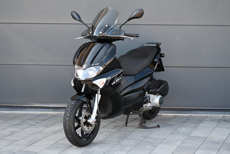Gilera Runner ST 125 124 cm3, 2012 god.