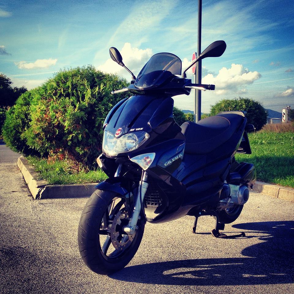 Gilera runner st 125 cm3 , 2009 god.