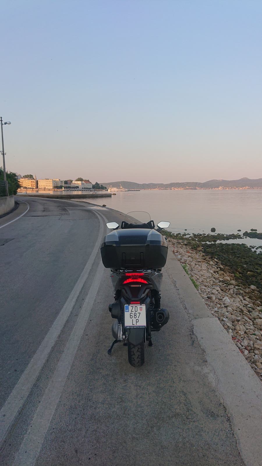 Honda FORZA 300 Limited 279 cm3, 2020 god.