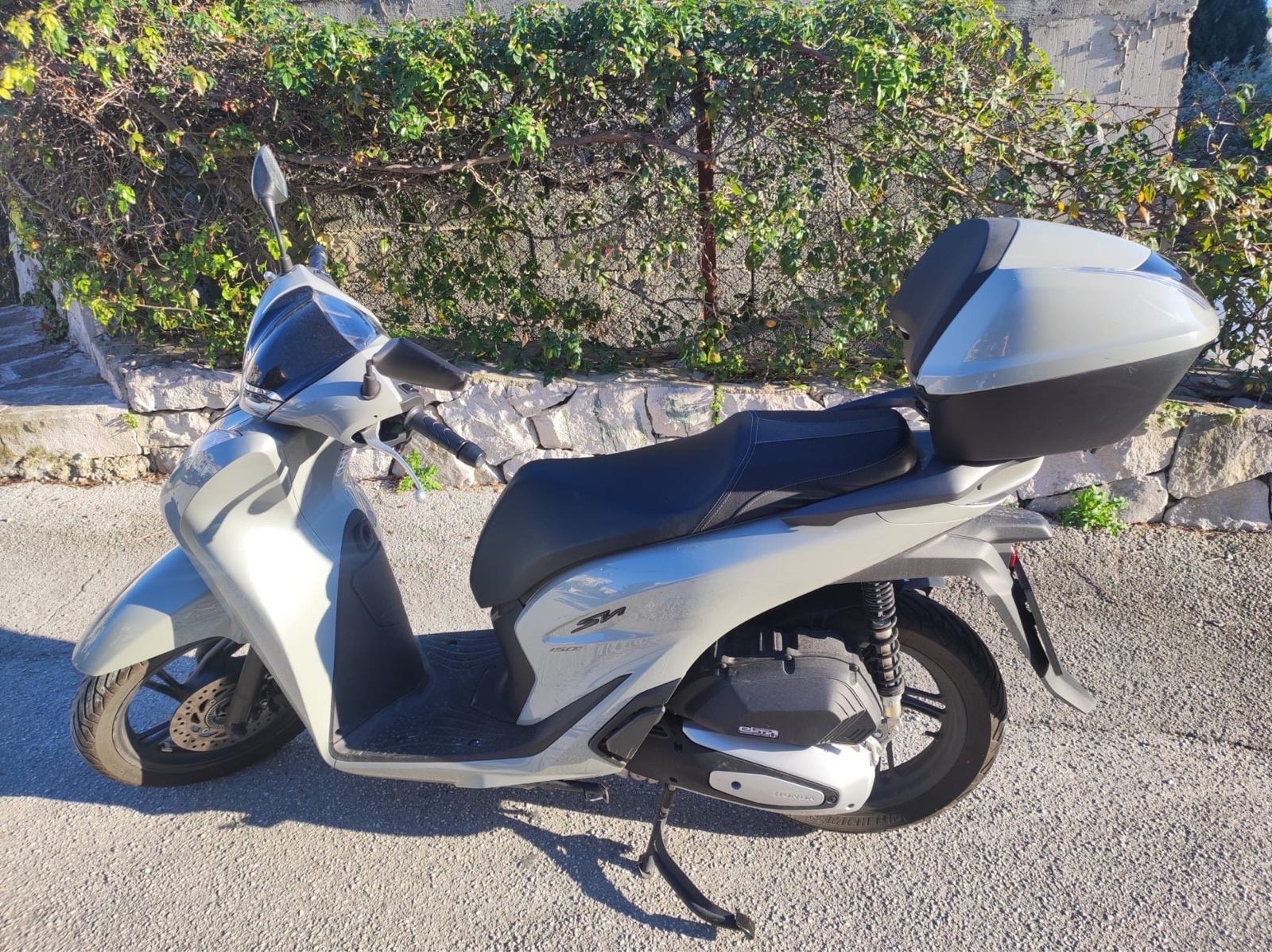 Honda SH 150i 157 cm3, 2024 god.
