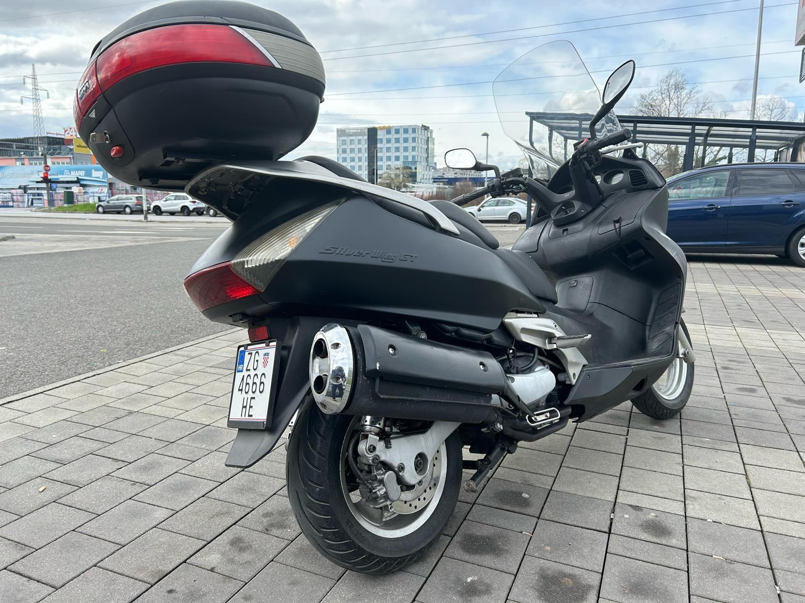 Honda Silver Wing 600, 2004 god.