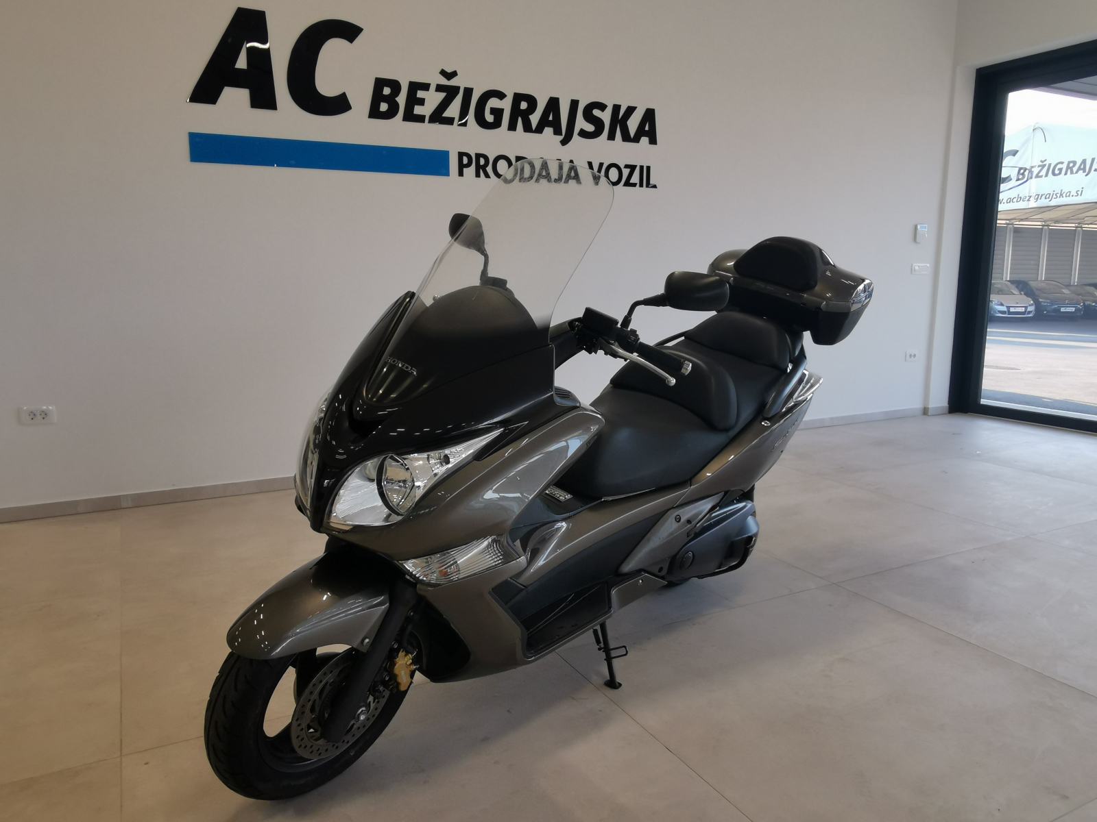 Honda SW 600 ABS, 2012 god.