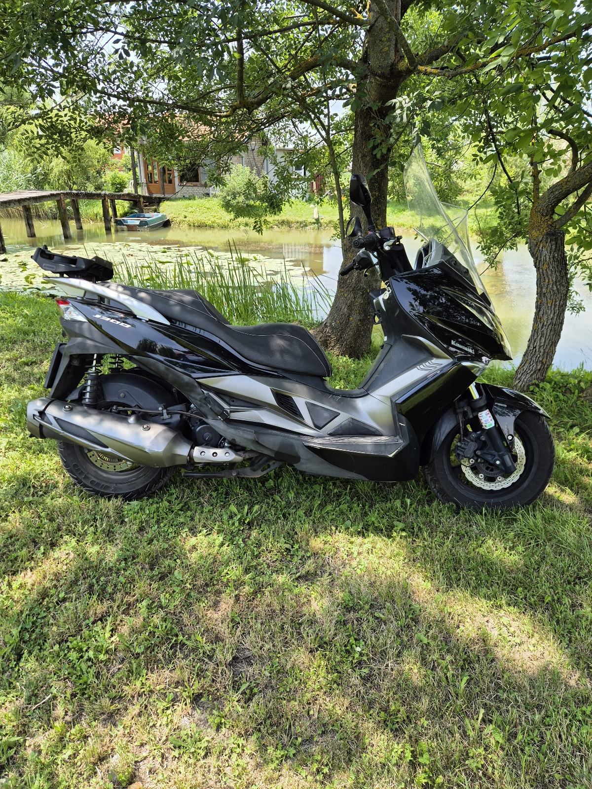 Kawasaki J 300 300 cm3, 2015 god.