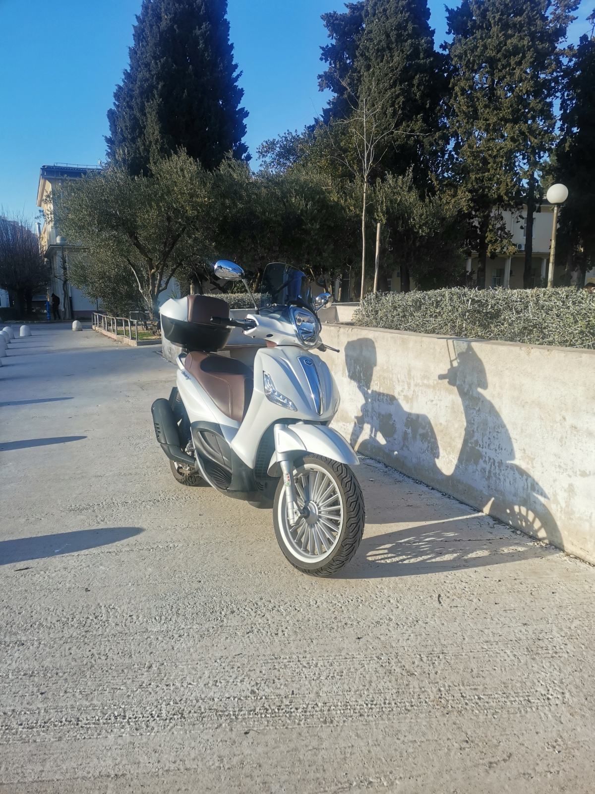Piaggio Beverly 300 279 cm3, 2019 god.