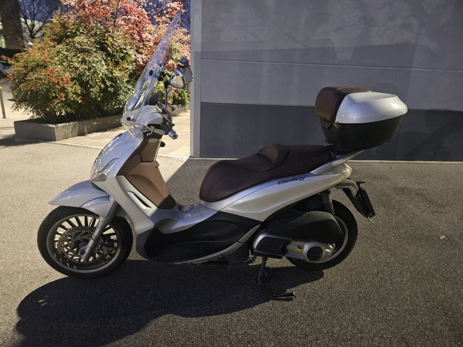 Piaggio Beverly 300 300 cm3, 2013 god.