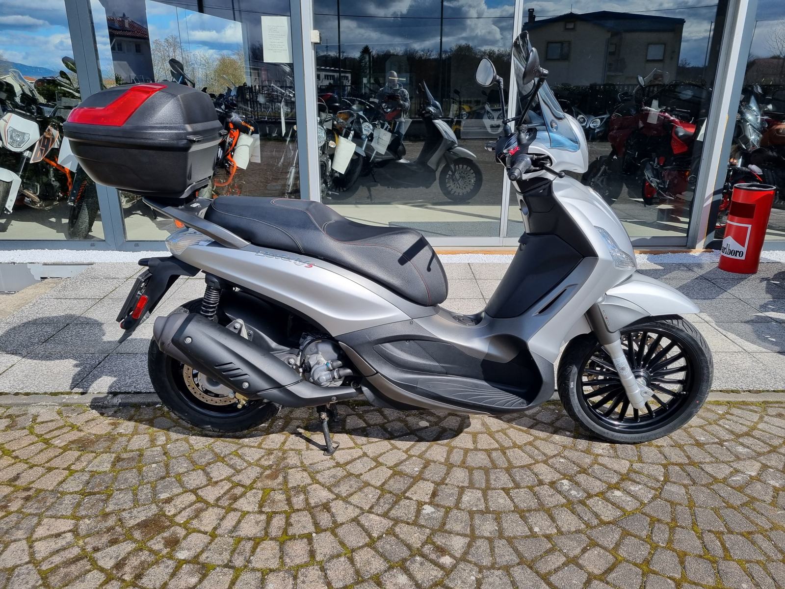 Piaggio BEVERLY 300 ABS ASR, A2 KATEGORIJA, S GARANCIJOM, 2019 god.