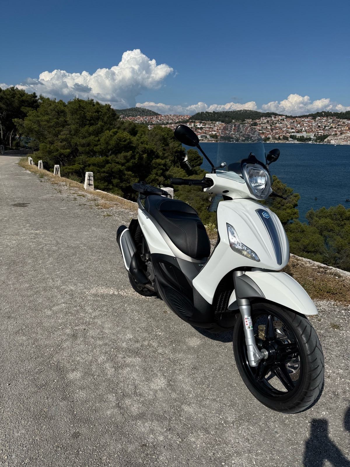 Piaggio Beverly 330 cm3, 2012 god.