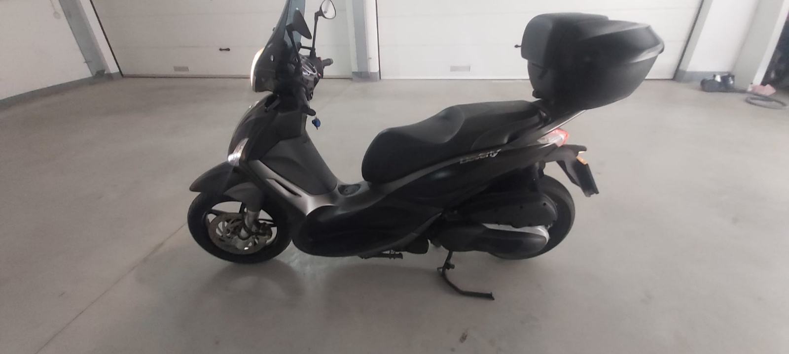 Piaggio Beverly 330 cm3, 2017 god.