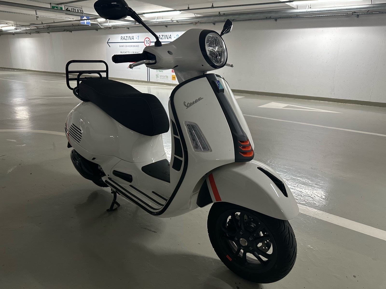 Piaggio Gts 300 sport 300 cm3, 2024 god.