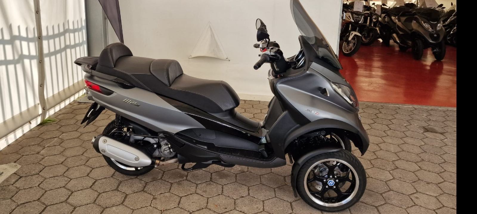 Piaggio MP3 300 LT SPORT ABS TC, S GARANCIJOM, 2015 god.