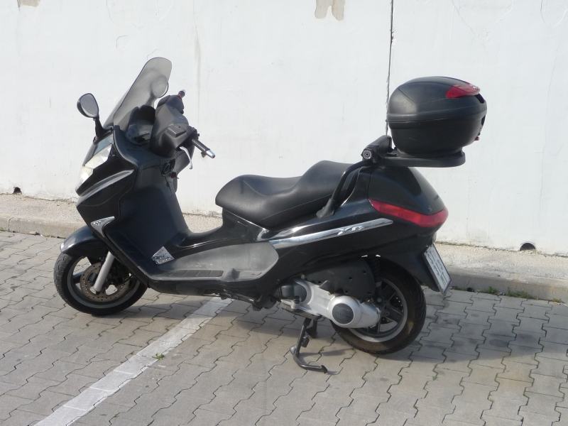 Piaggio X8 200 cm3, 2005 god.