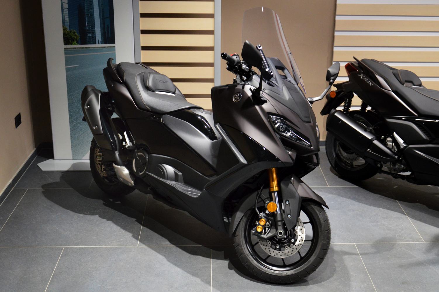 Yamaha TMAX Tech Max 560, 2024 god.