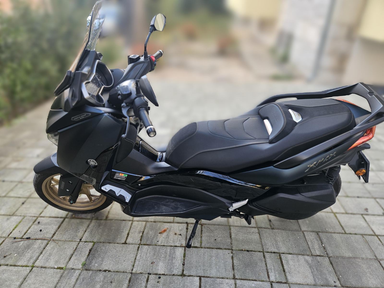 ***Yamaha X-MAX 300 Tech MAX***2022.god***9100 km***, 2022 god.