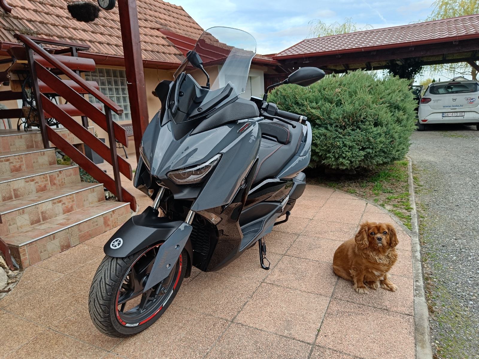Yamaha X-max 300 TECH MAX 300 cm3, 2022 god.