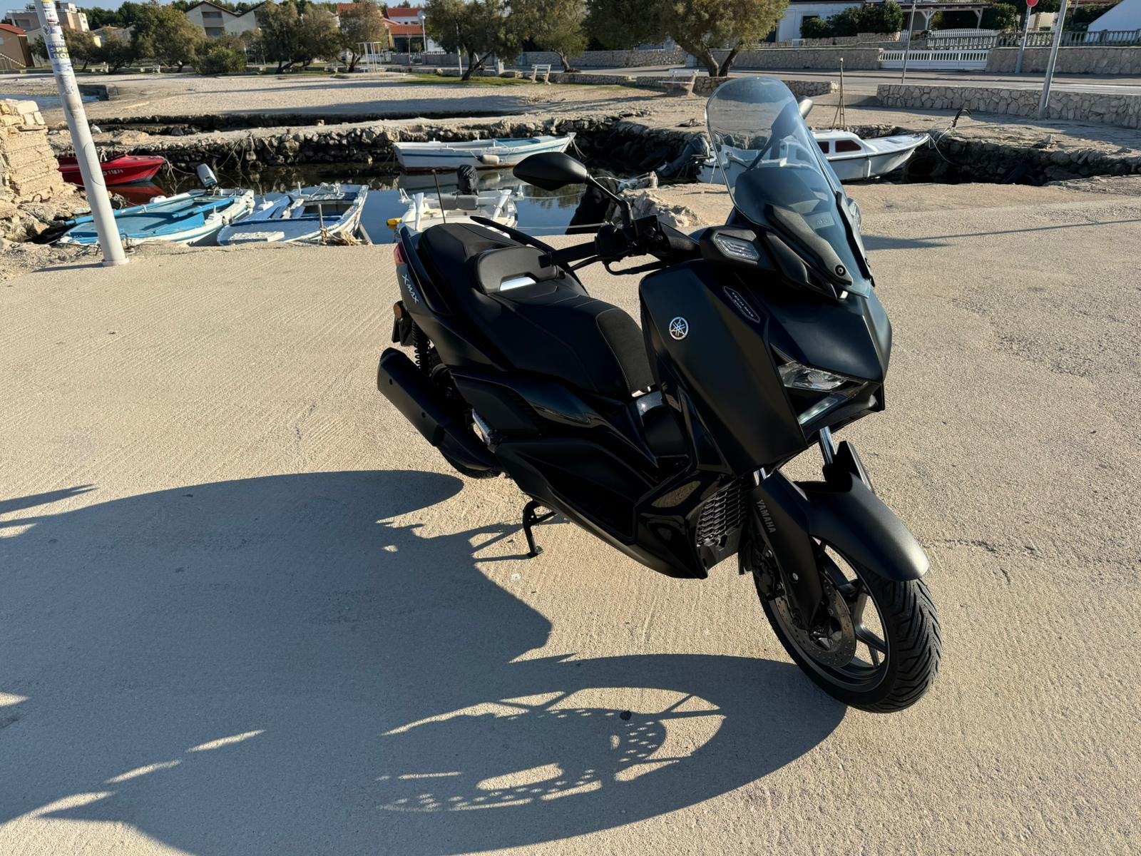 Yamaha X-max 300 tech max, 2023 god.