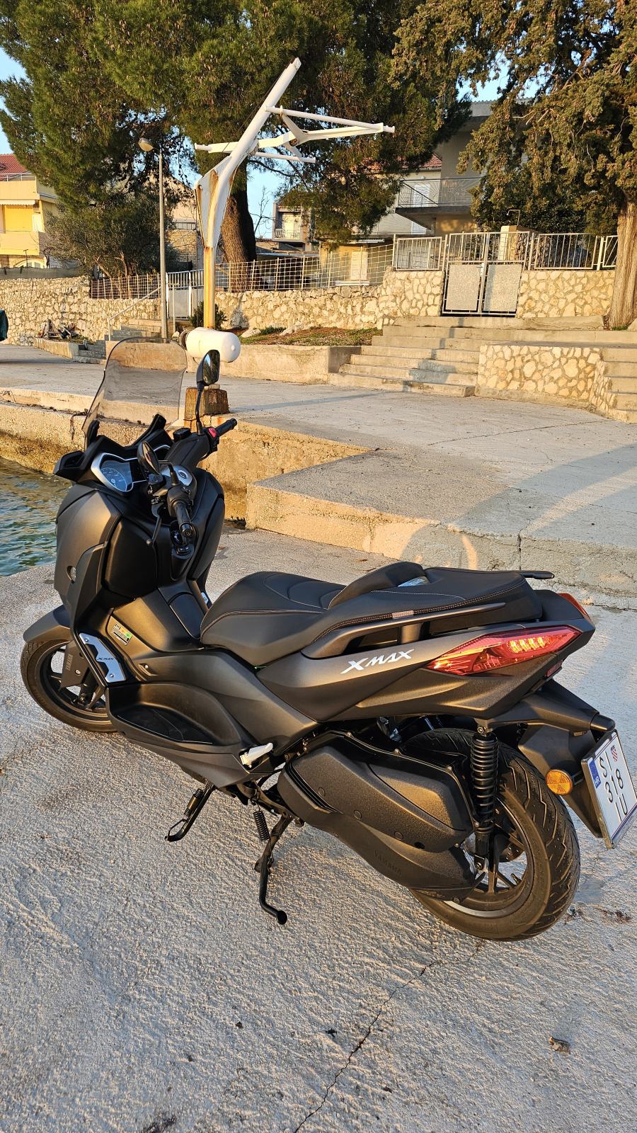 Yamaha X MAX Tech MAX 300 cm3, U PDV-u, 1 vlasnik, 2022 god.