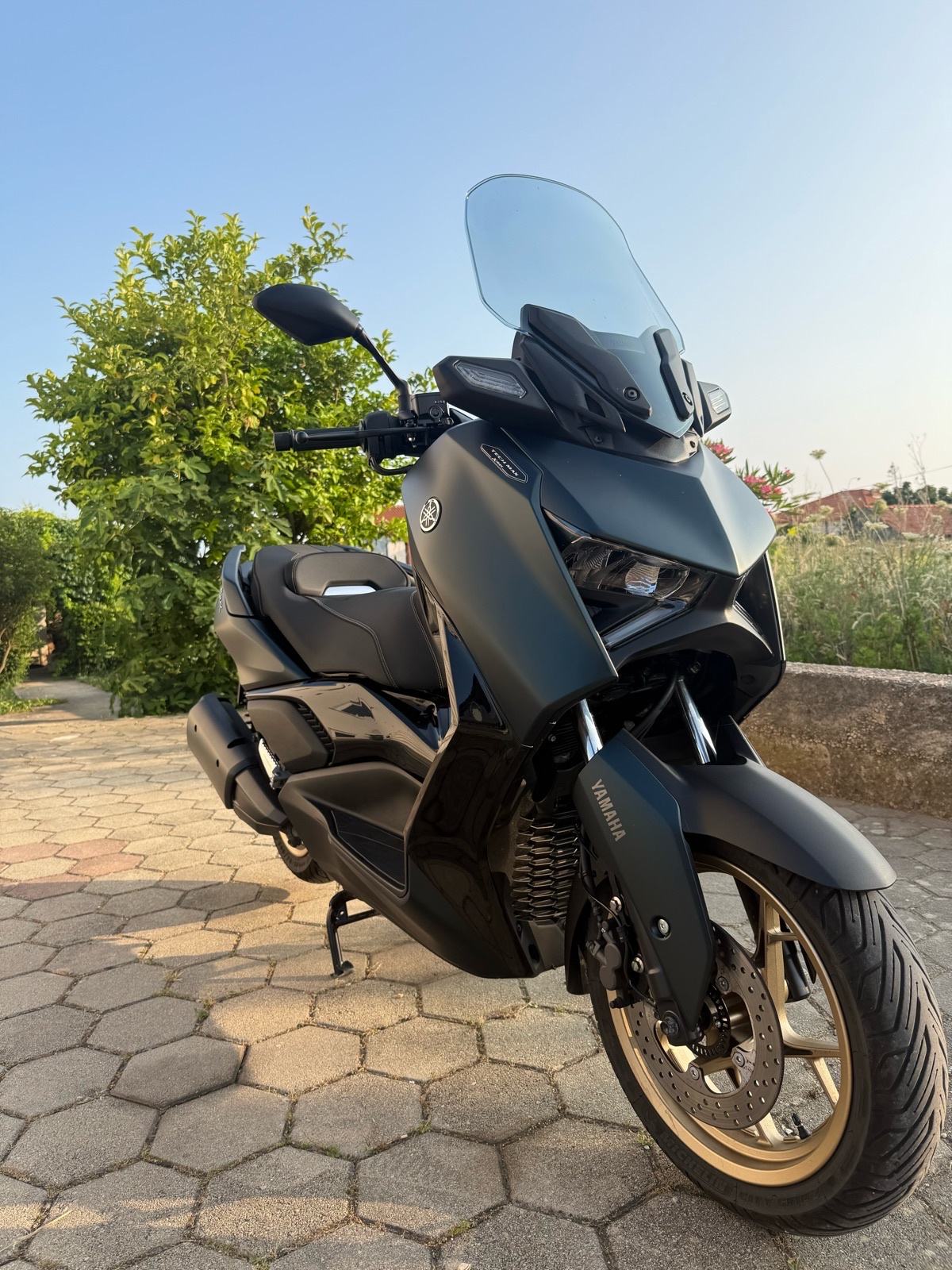 Yamaha X max tech max, 2023 god.