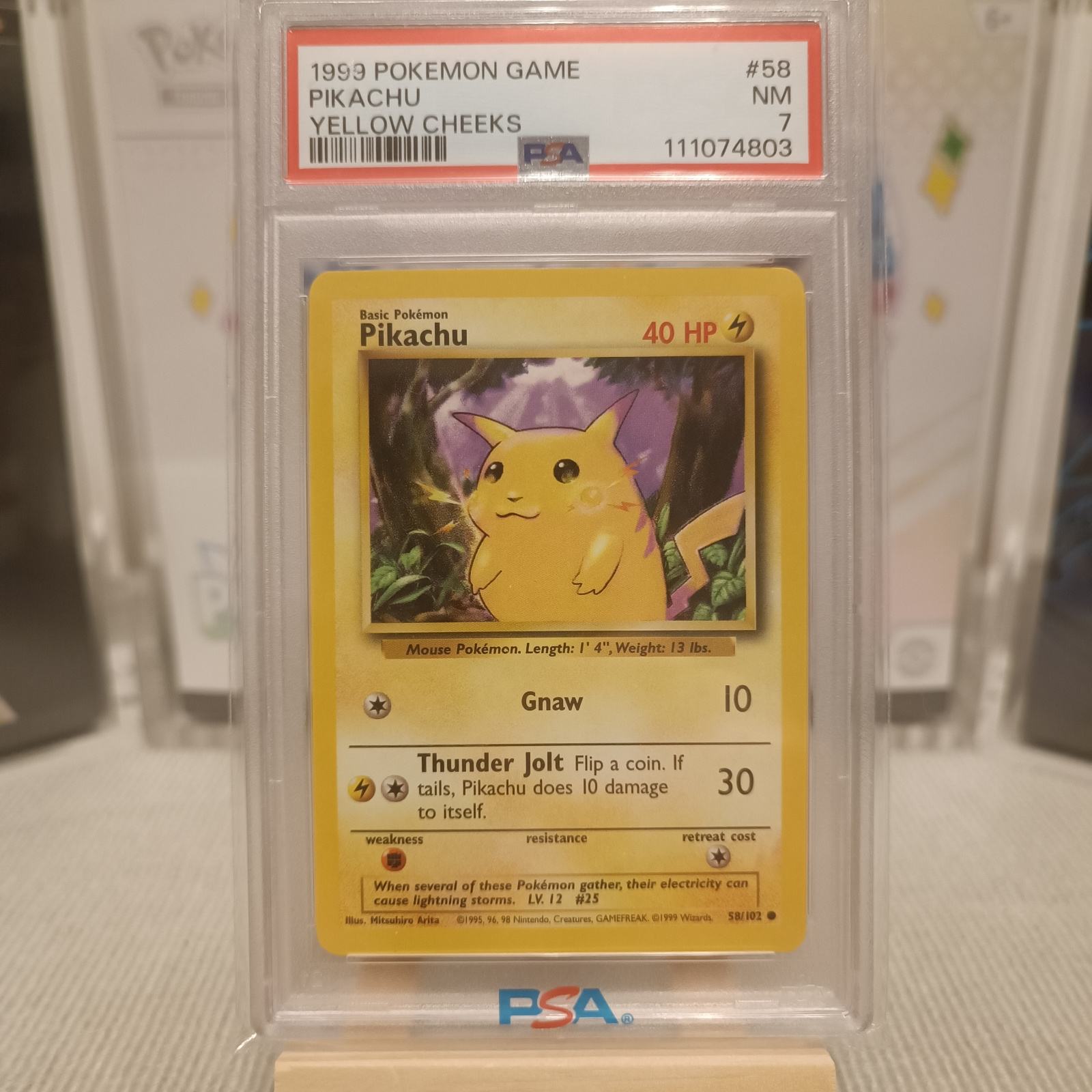 Pokemon karta: Pikachu PSA 7 (Base Set, 1999. godina)