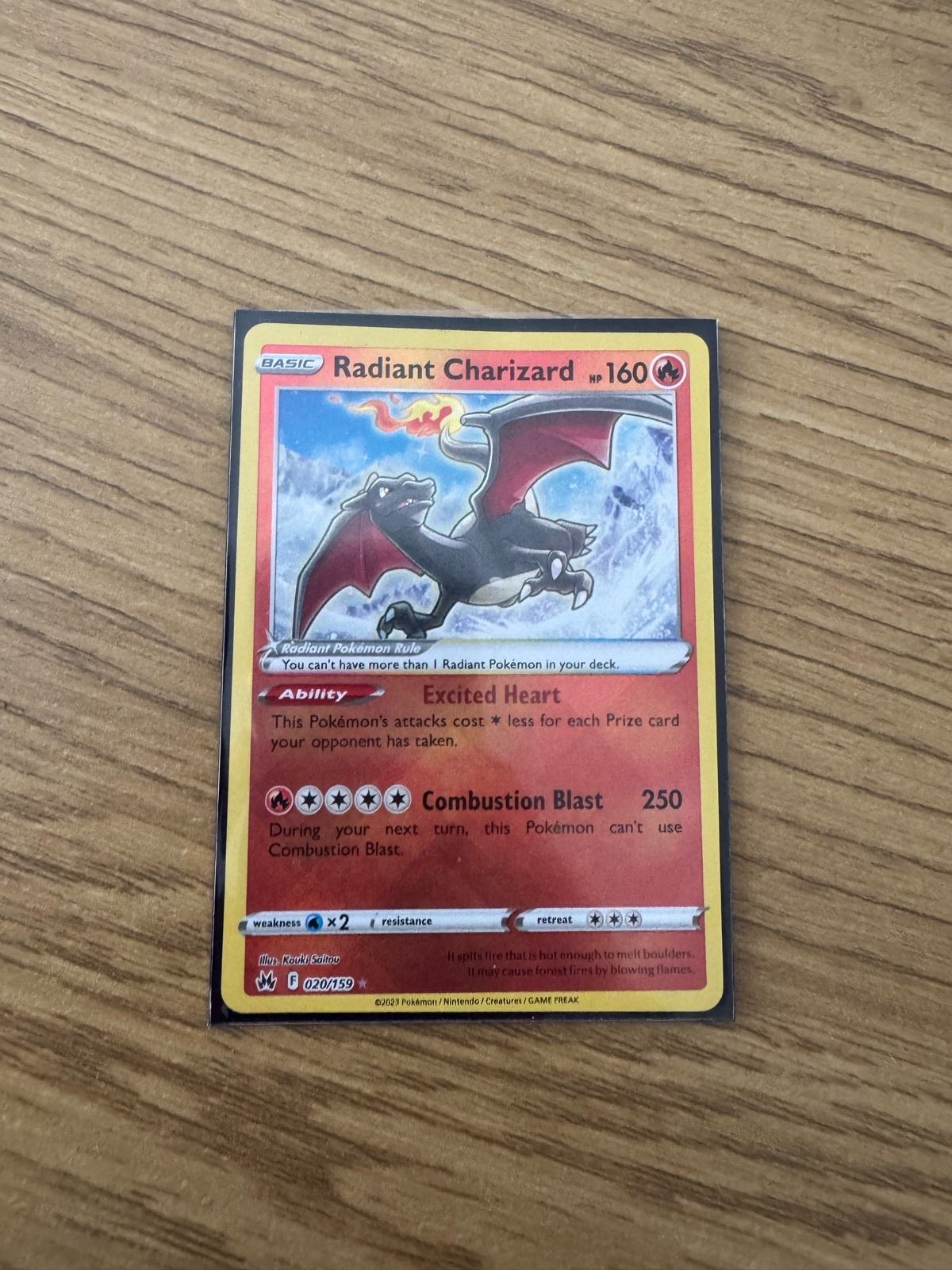 Radiant Charizard Pokemon karta