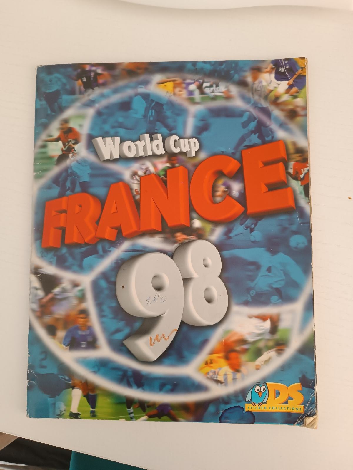 WC France 98 album DC stickers 100% popunjen