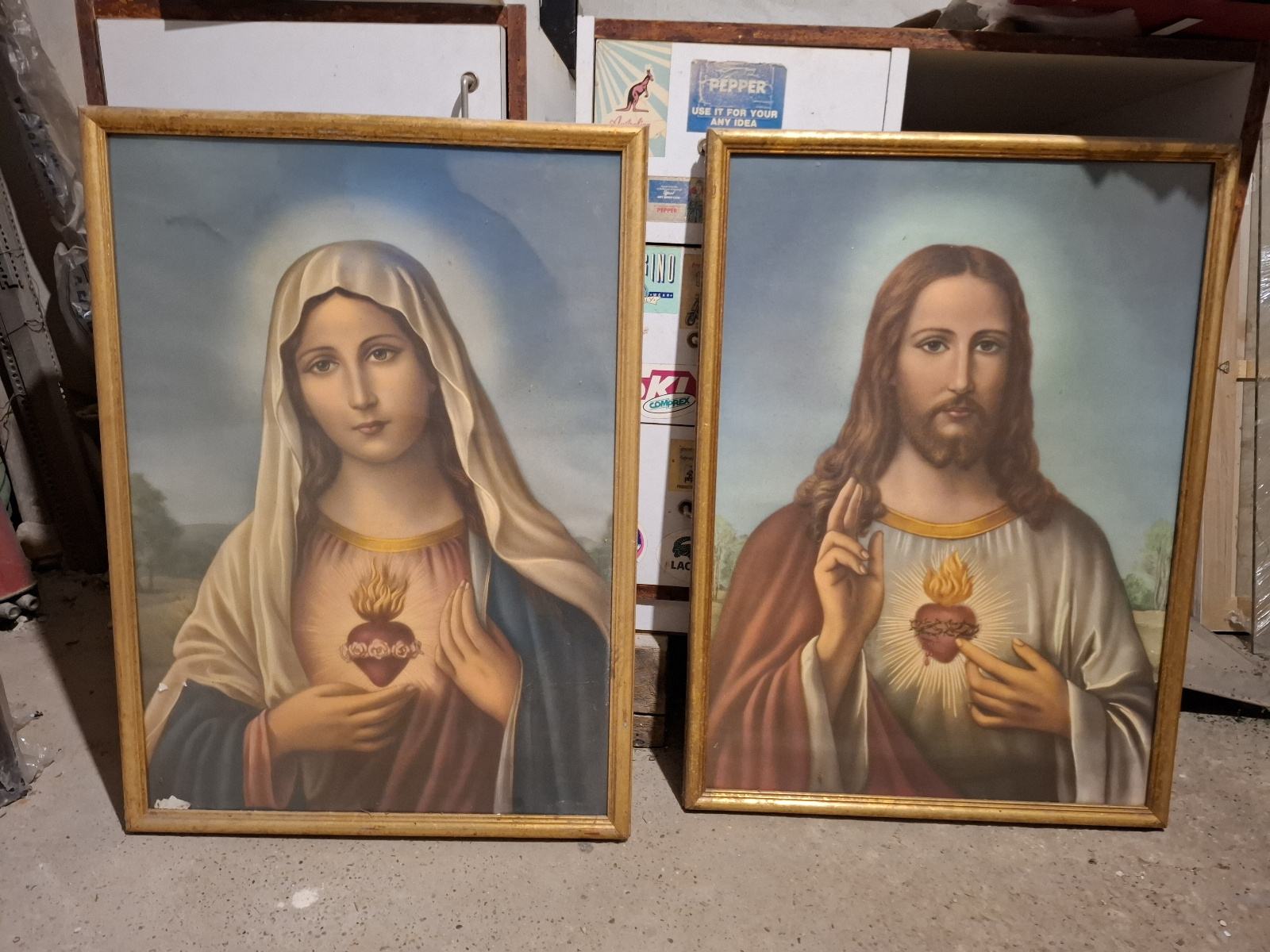 Slike Djevica Marija i Isus