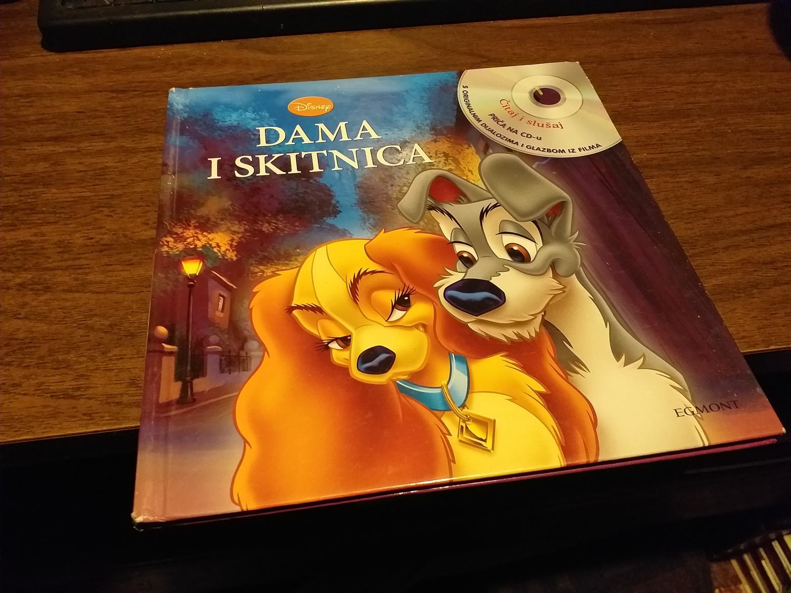 DAMA I SKITNICA EGMONT 2012.