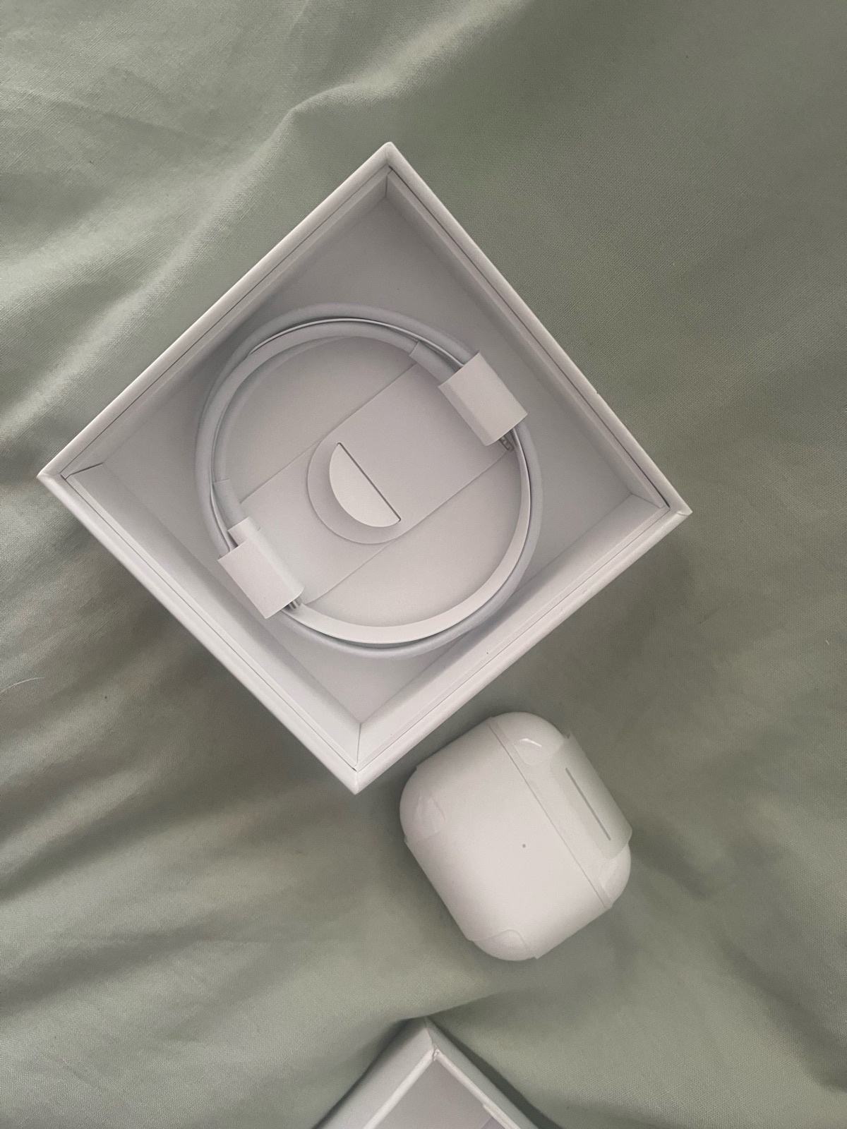 AIR PODS 3 rd generation sa Lightning kućištem