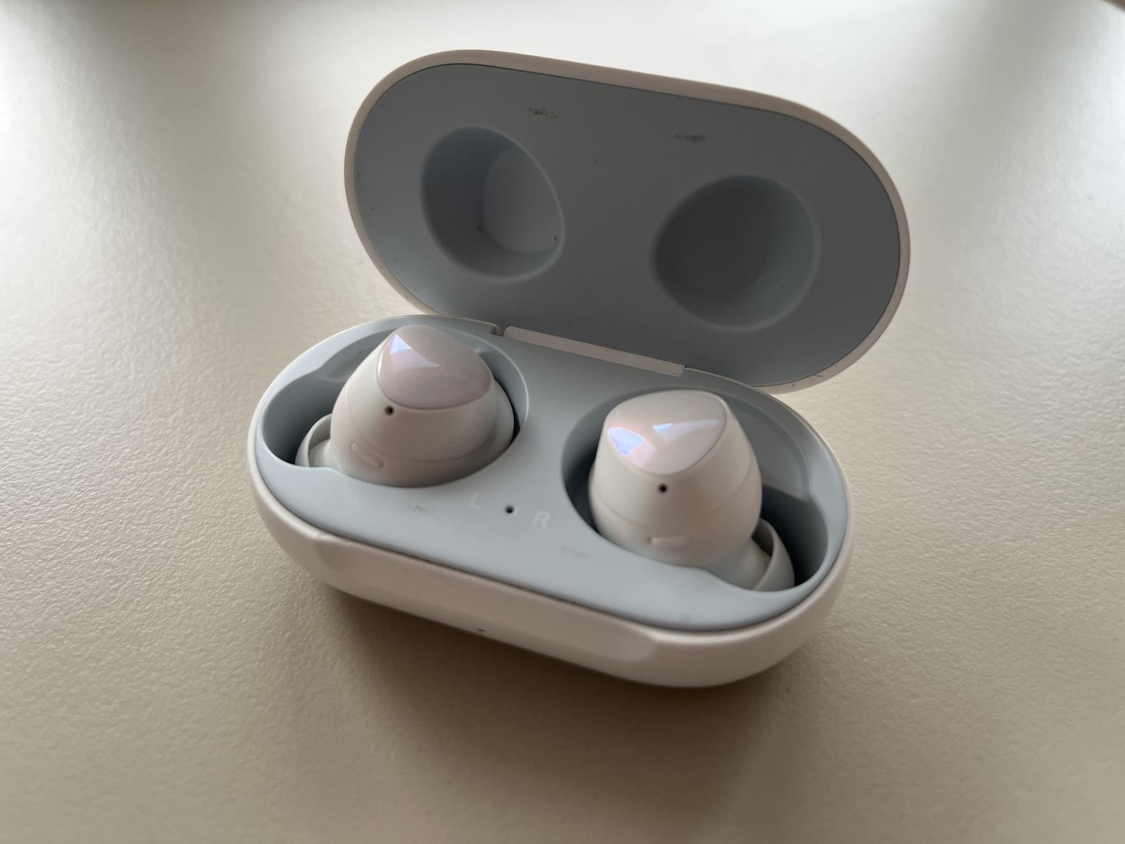 Bežične slušalice Samsung Galaxy Buds (SM-R170), POVOLJNO!