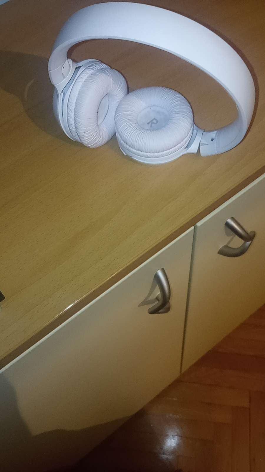 JBL slusalice