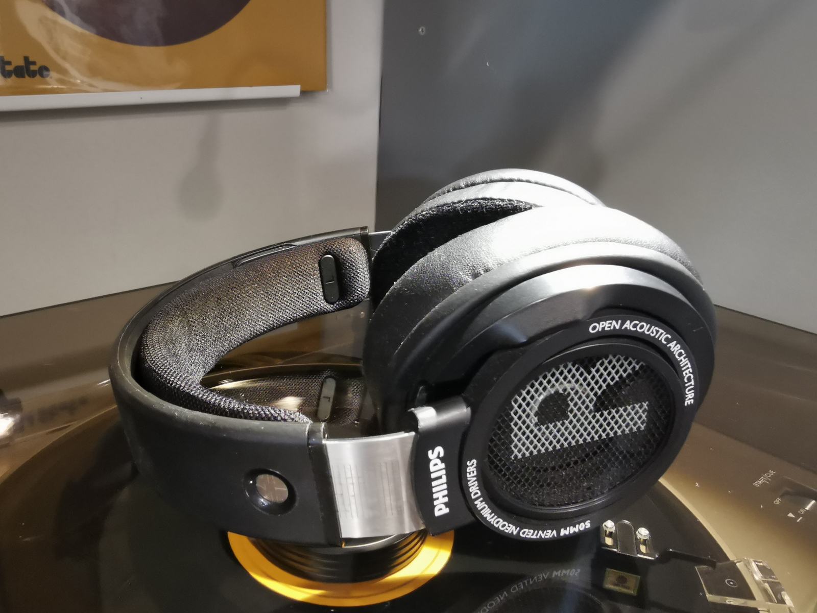Philips SHP 9500