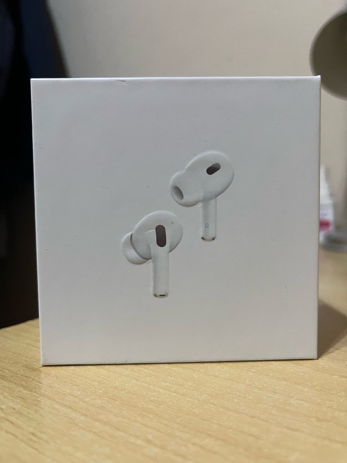 SLUŠALICE APPLE AIRPODS PRO 2. GENERACIJA, NOVE!