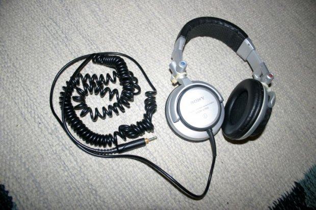 Slušalice Sony MDR-V700 - original, proizvedene u Japanu