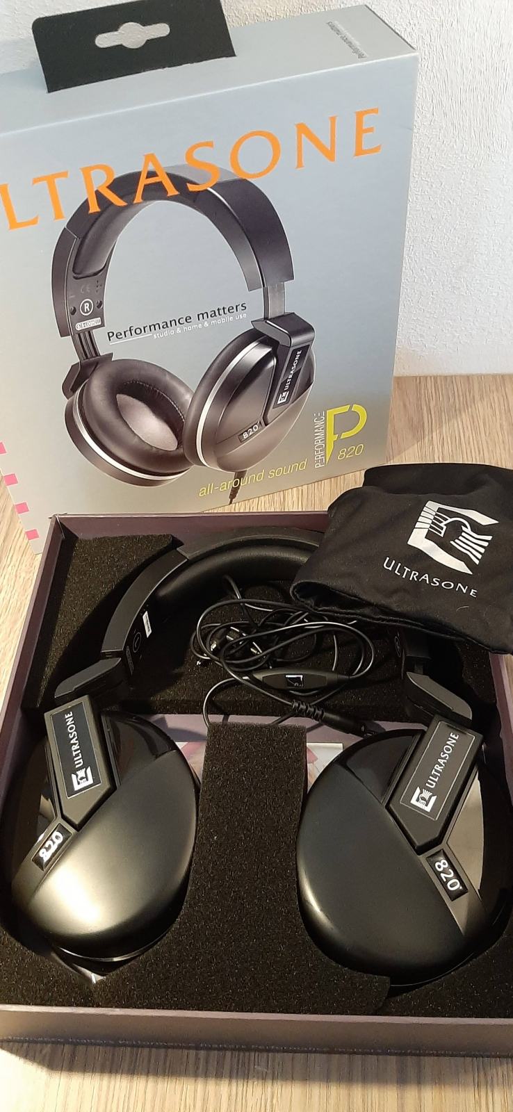 Ultrasone Performance 820