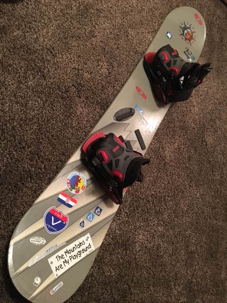 Snowboard K2 Spire 164 cm i vezovi Flow vel. L