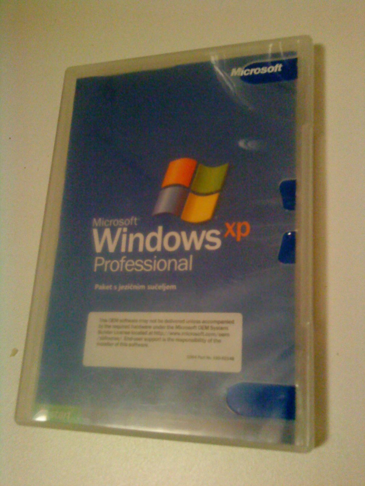 WINDOWS xp Professional original CD, hrvatski