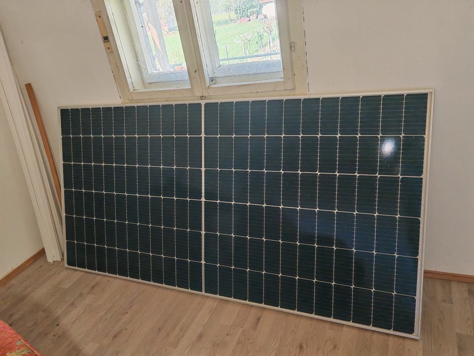 prodajem novi solarni sustav