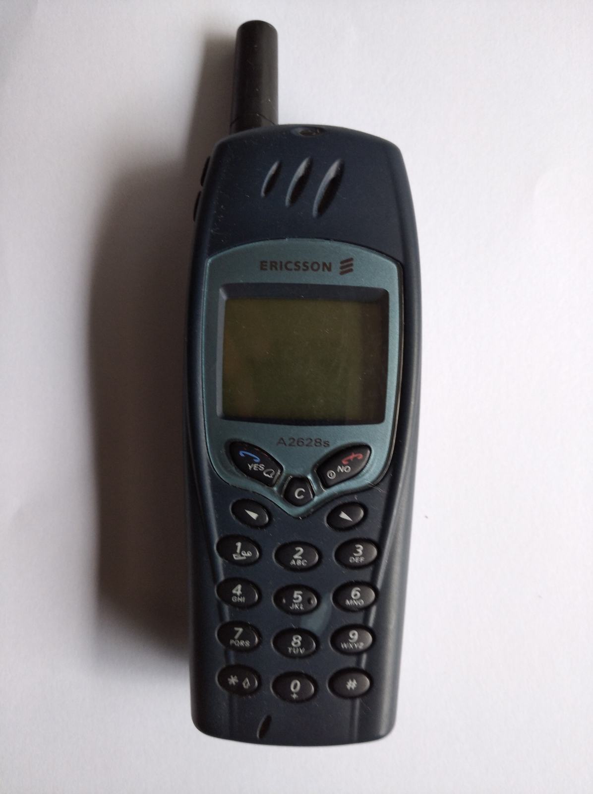 MOBITEL ERICSSON A2628S ISPRAVAN ALI BEZ BATERIJE PRODAJEM