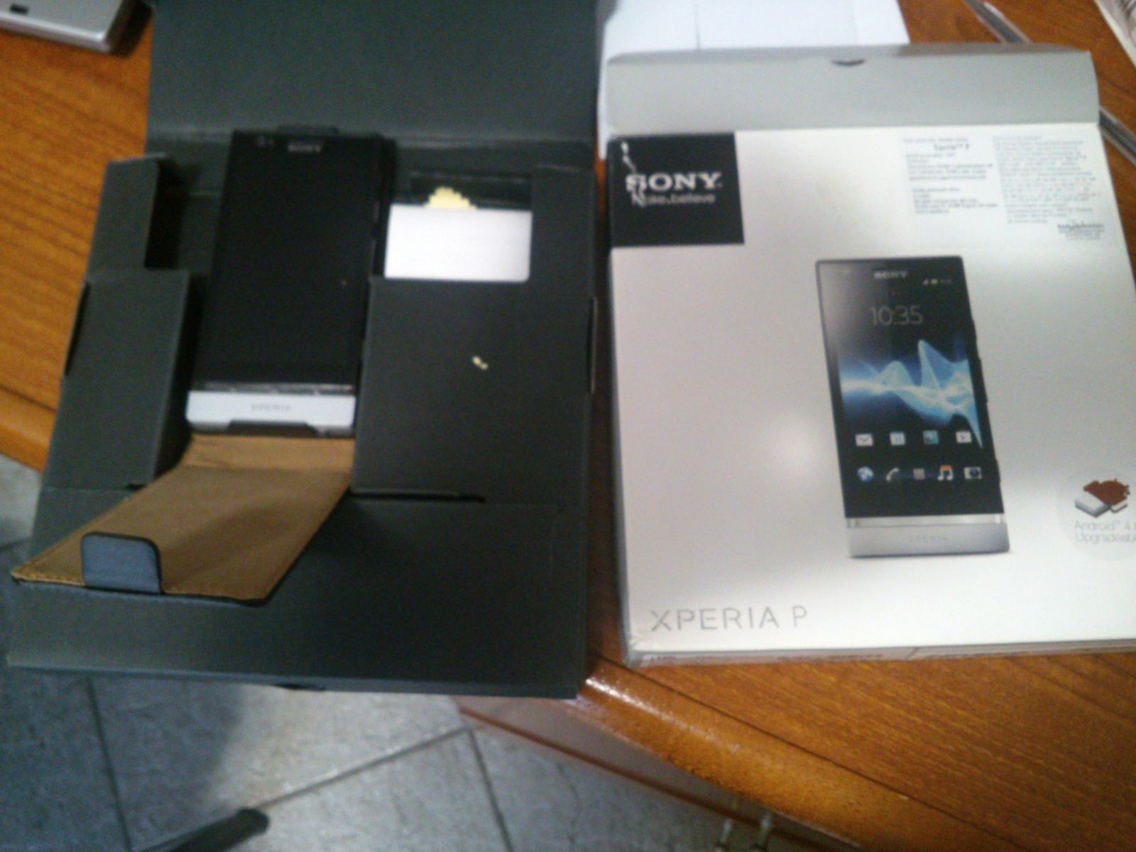 SONY XPERIA P LT22i