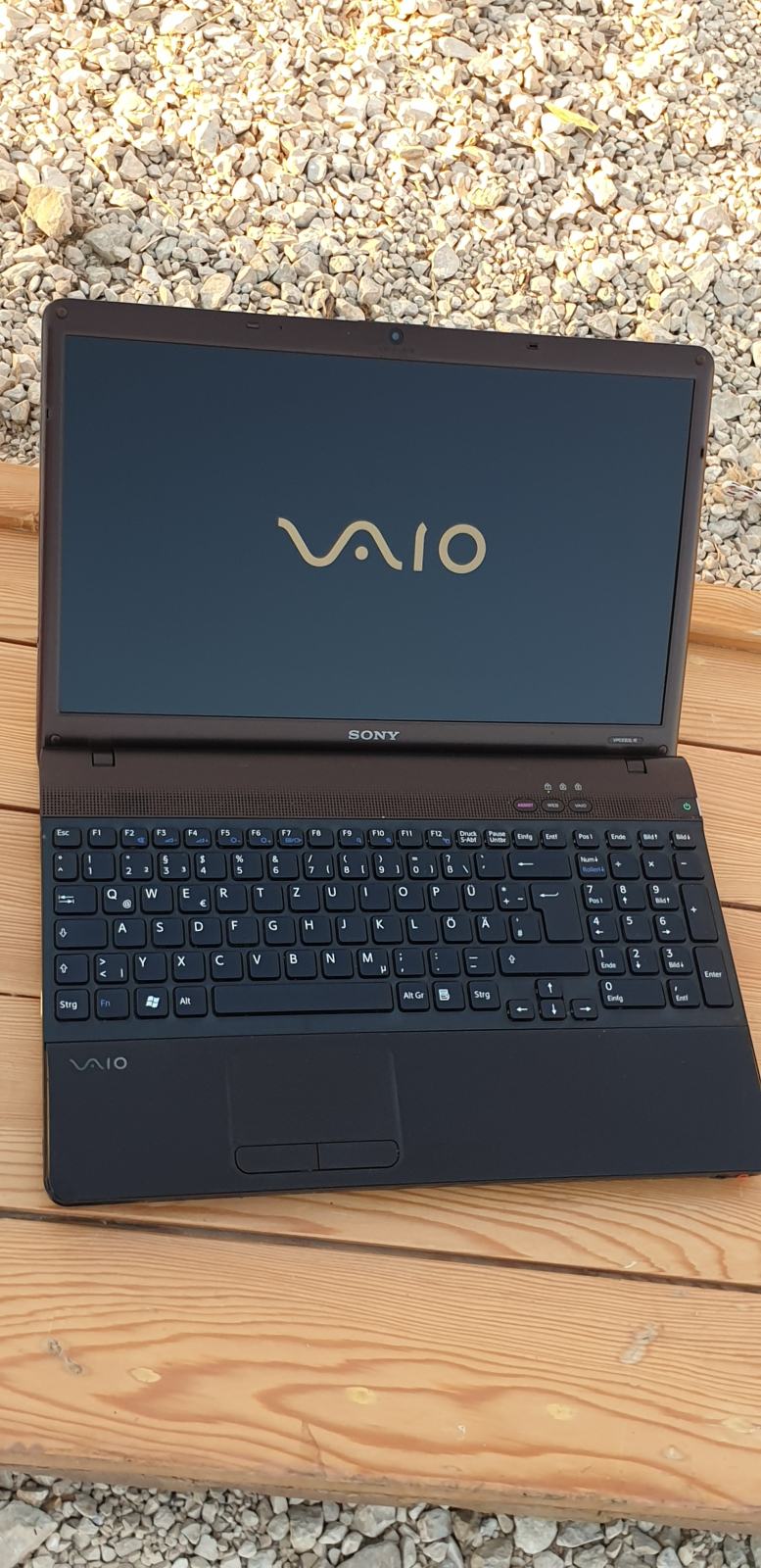 SONY VAIO, CORE i3 370M, 4 GB RAM, RADEON HD 5470, 120GB SSD , WIN 7
