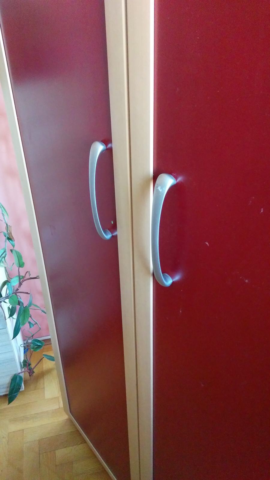 Ormar, dvokrilni, crveni