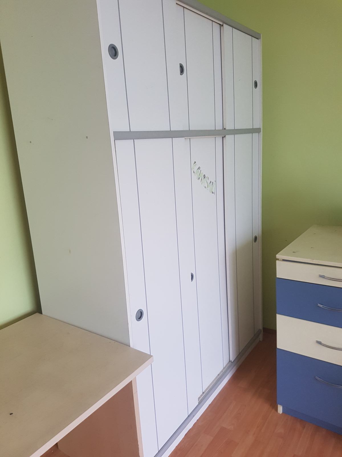 Veliki ormar za spavaću sobu