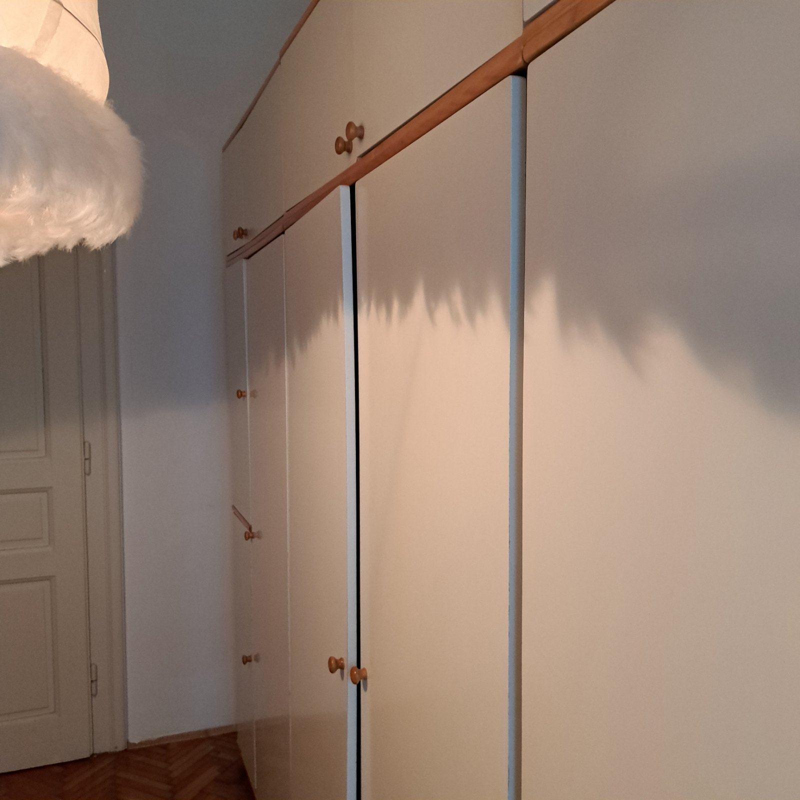 Bijeli ormar 320x220x60 cm