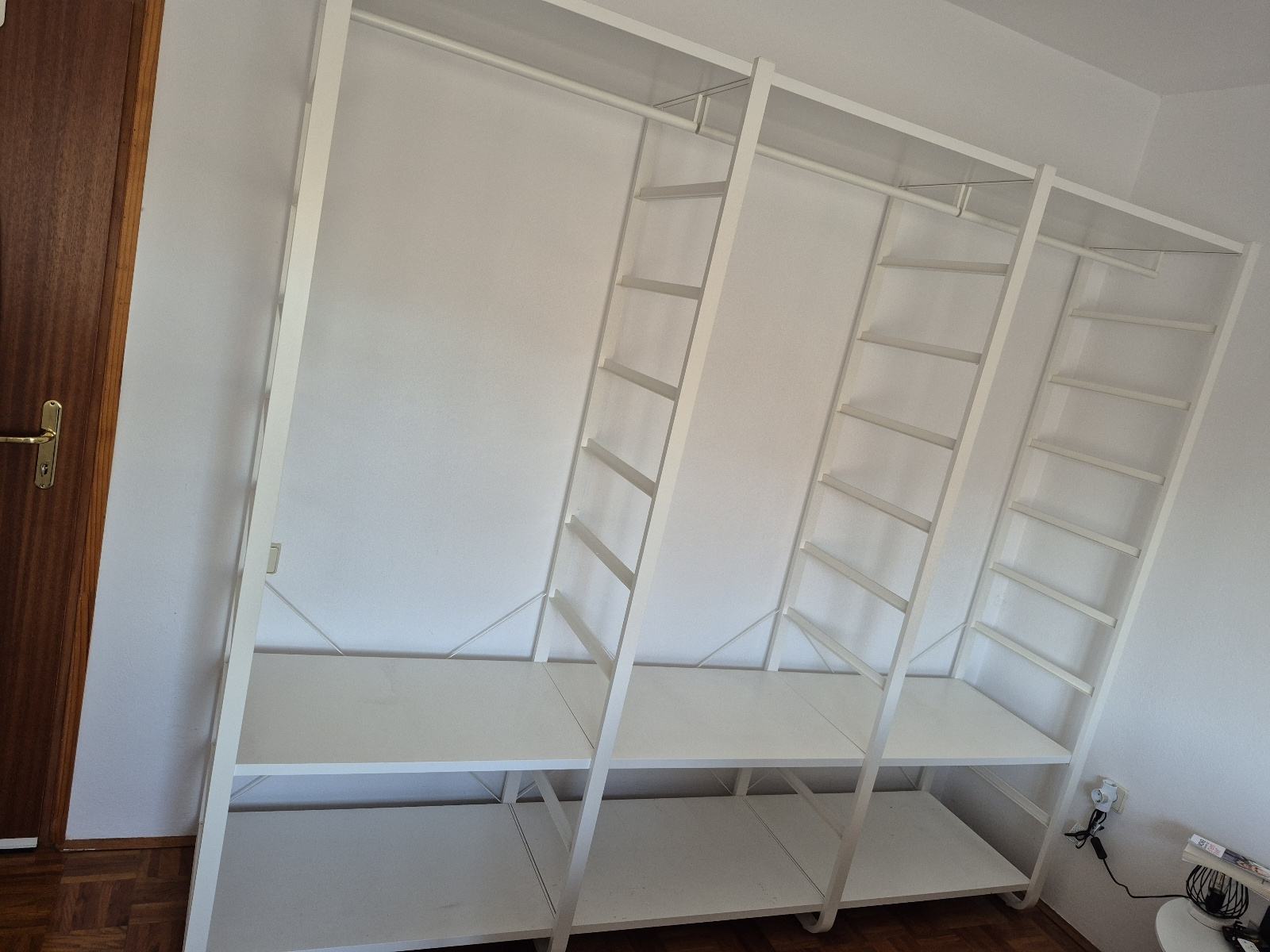 Ikea otvoreni sistem ormara Model Elvari