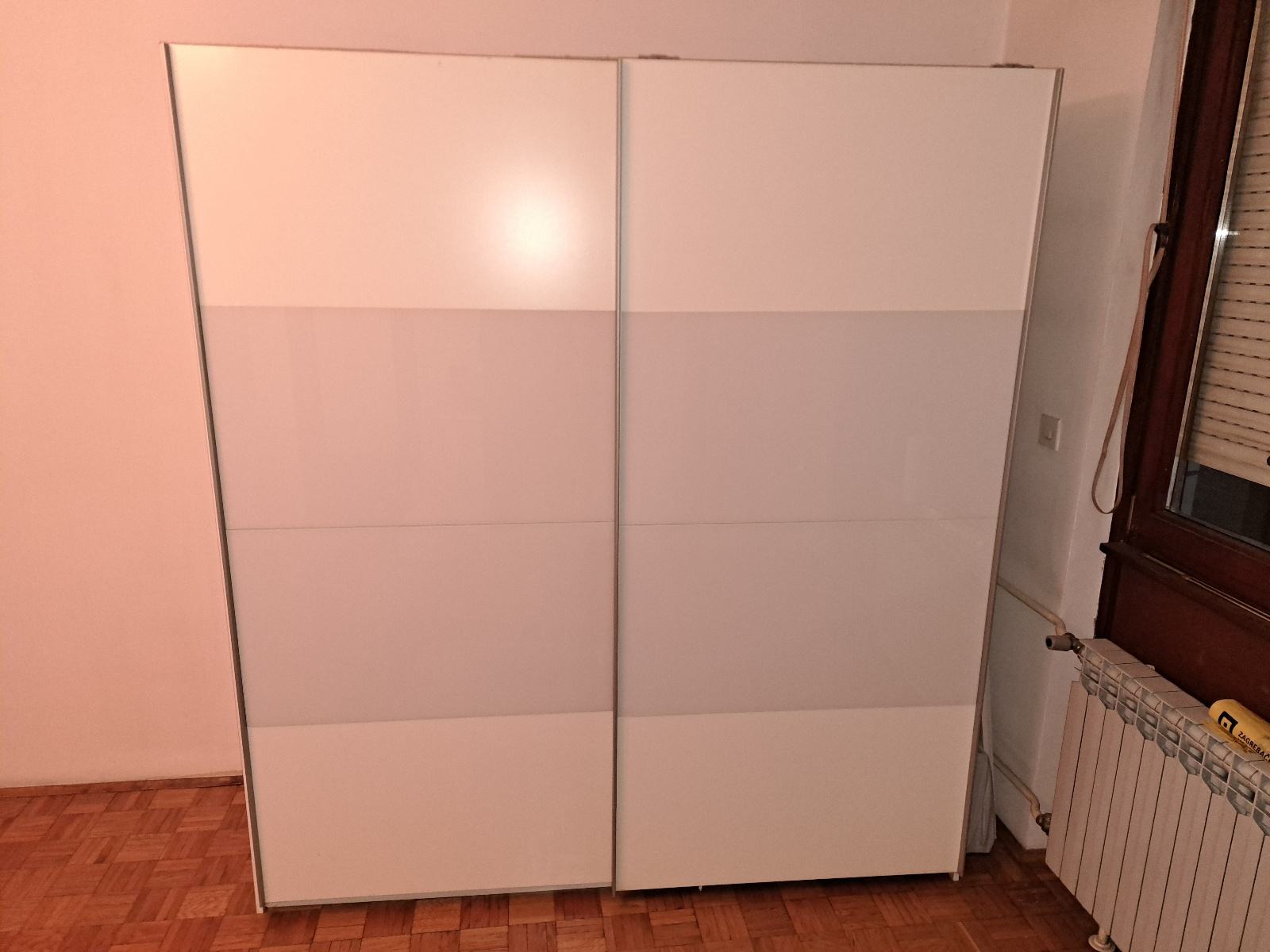 Klizni ormar i ostali namjestaj