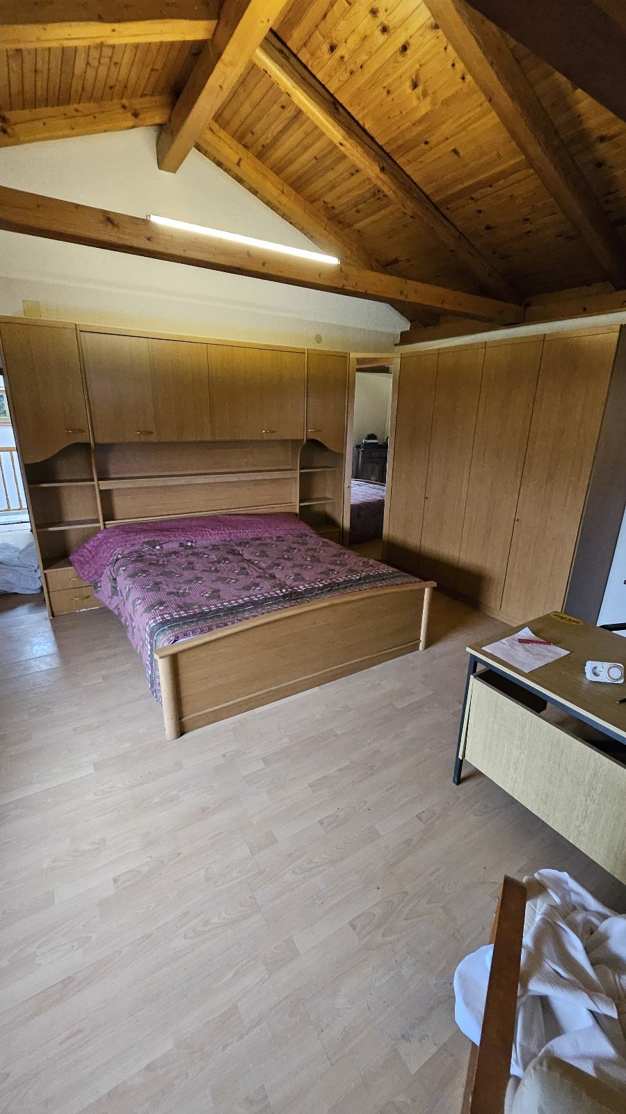 Komplet spavača soba, krevet+ormari