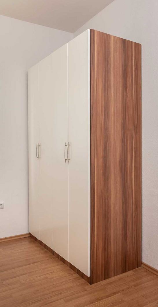 ORMAR 4 KRILA, dobro stanje (dostupno 4 kom)