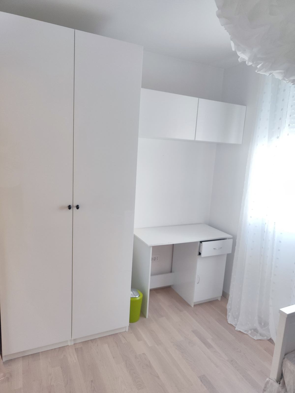 novi ormar bijeli sjaj na prodaju