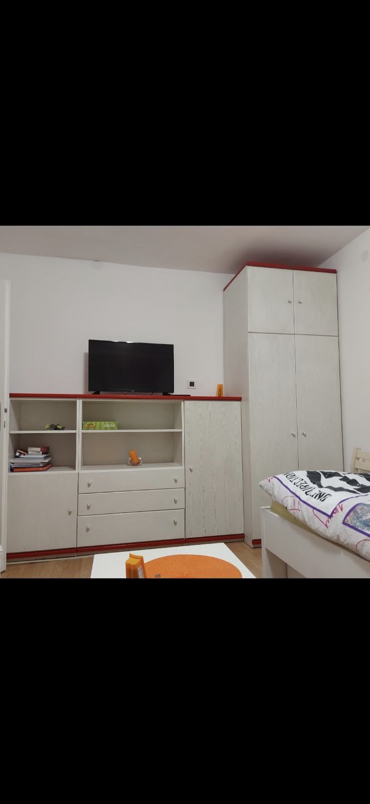 Ormar i komoda za spavaću sobu