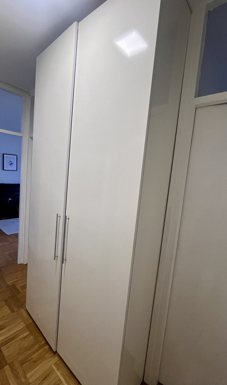 Ormar visoki bijeli Emmezeta